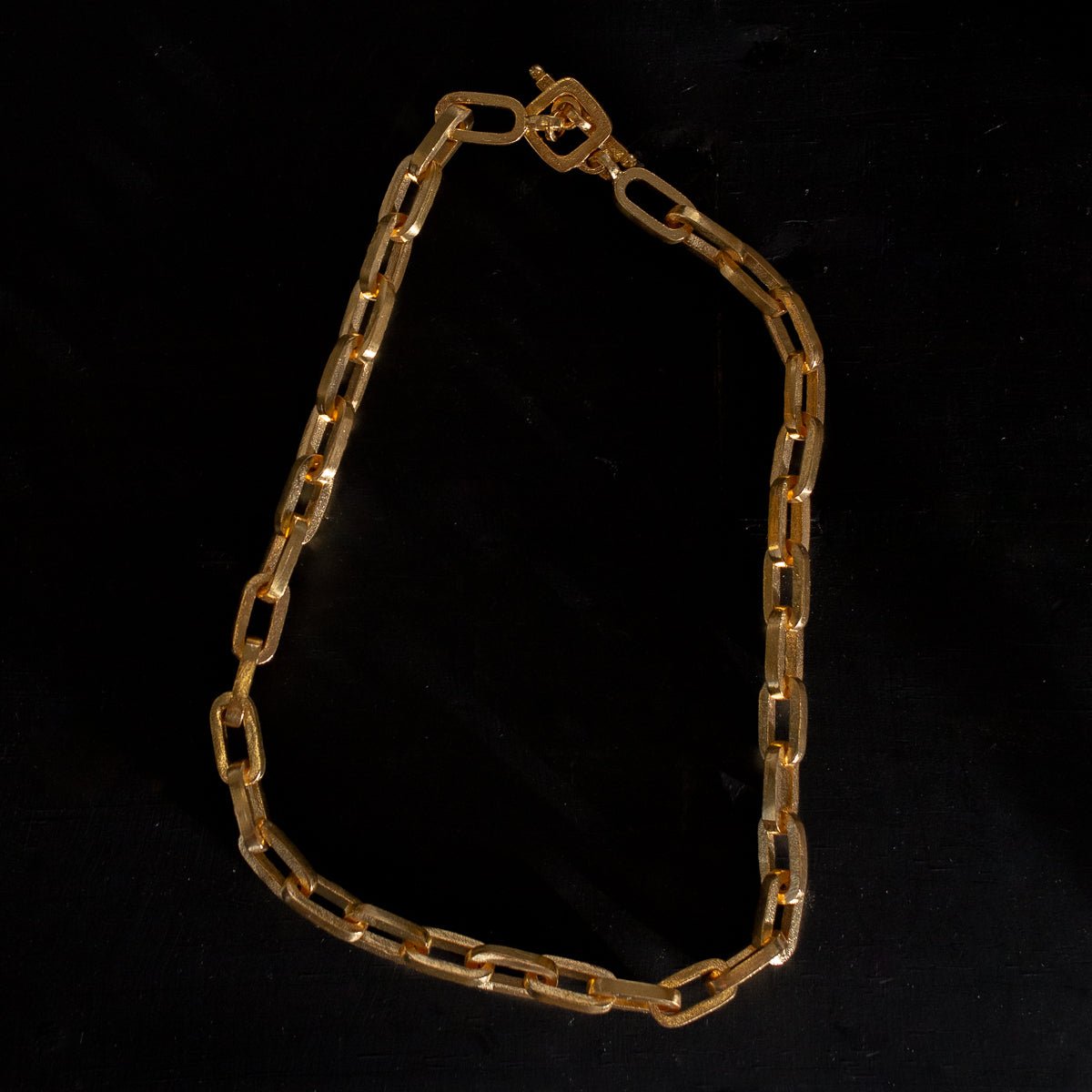 SMALL RECTANGULAR CHAIN NECKLACE | 24K GOLD PLATED