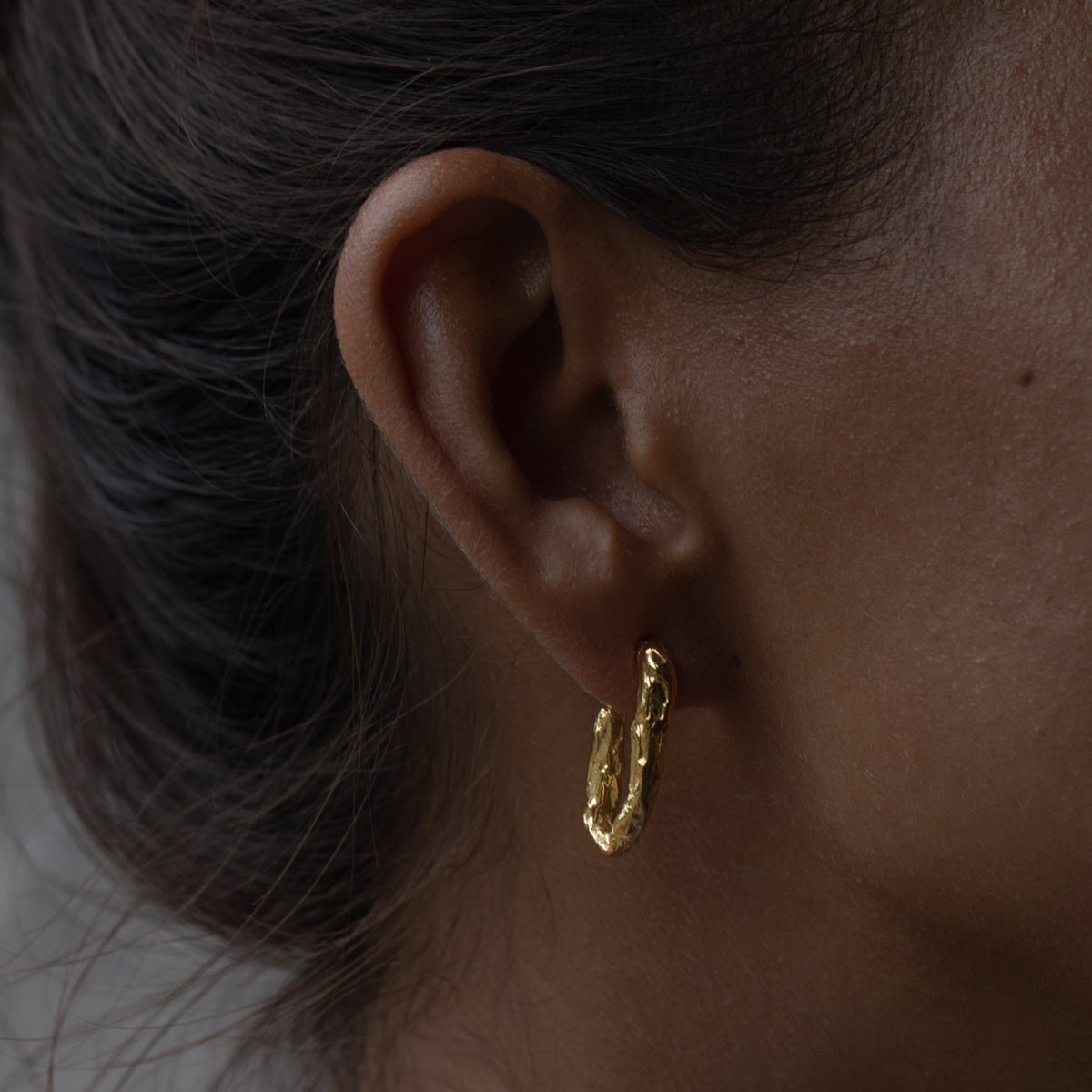 ULA OPEN LOOP EARRINGS | 24K GOLD PLATED
